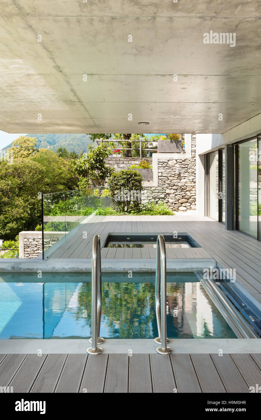 Outdoor pool design hi-res stock photography and images - Alamy