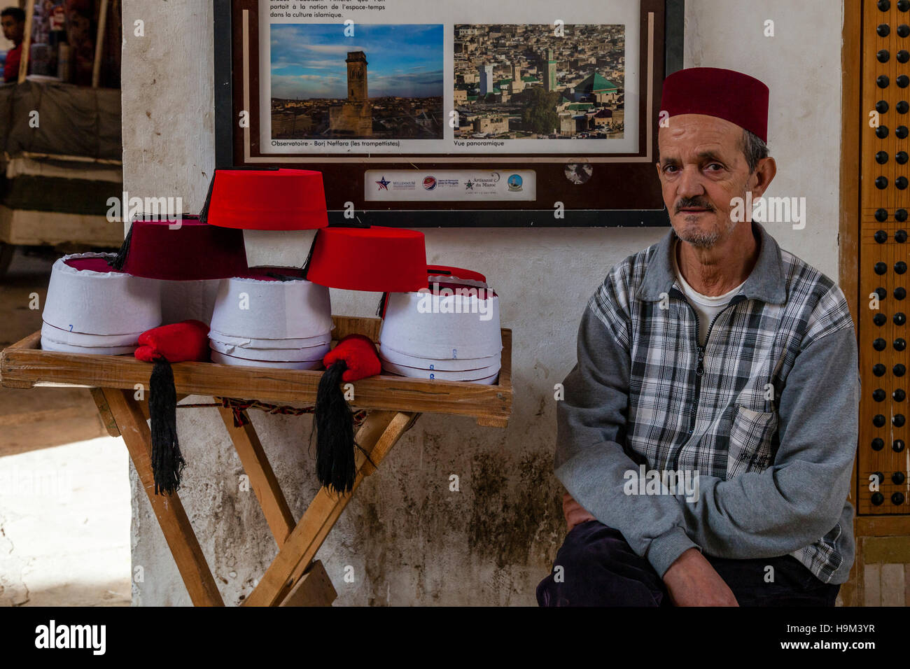 Morocco fez hat hi-res stock photography and images - Alamy