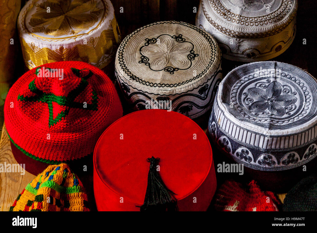 Morocco fez hat hi-res stock photography and images - Alamy