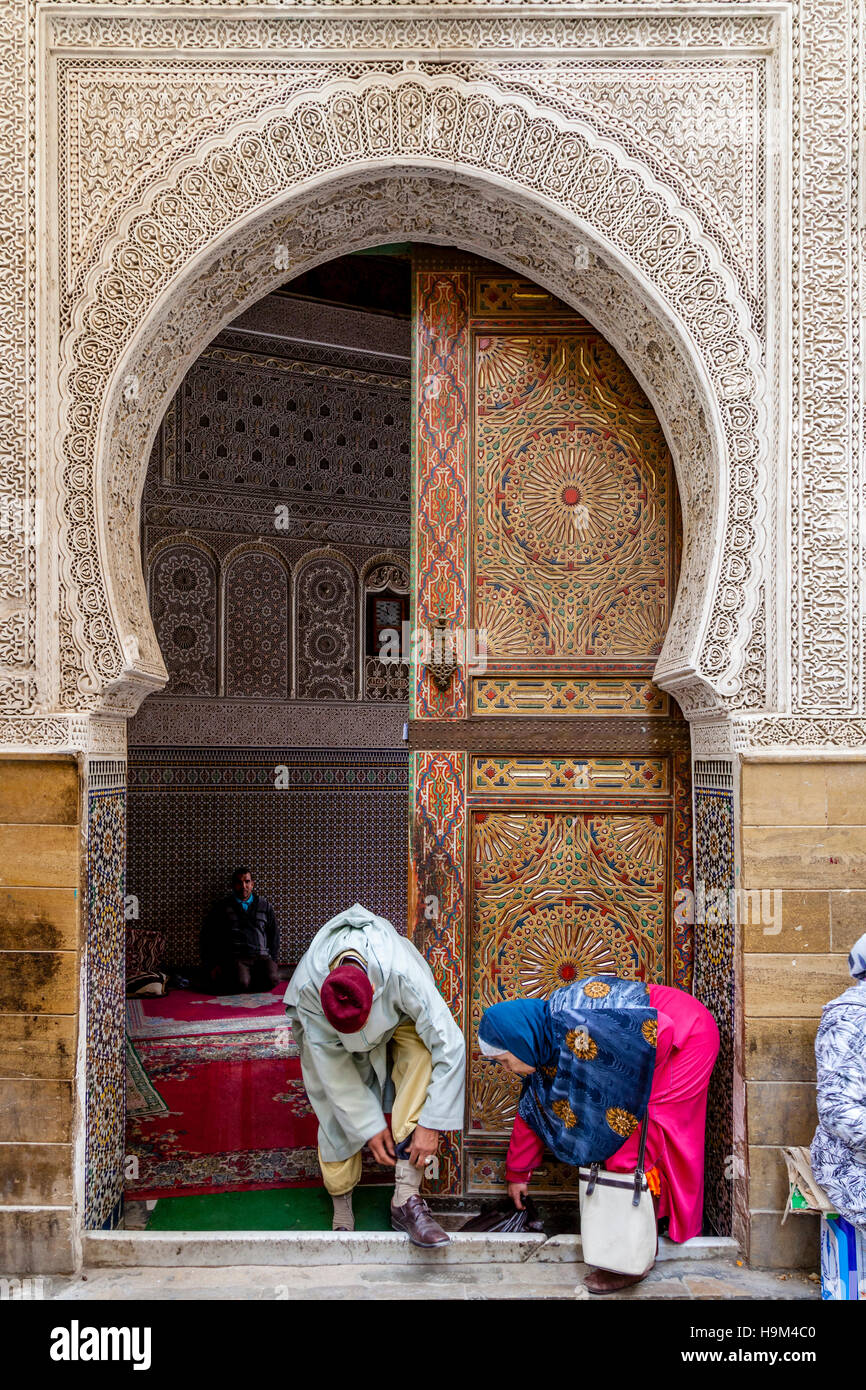 Moroccan People Leaving A Mosque After Prayers, The Medina (Fez el Bali ...