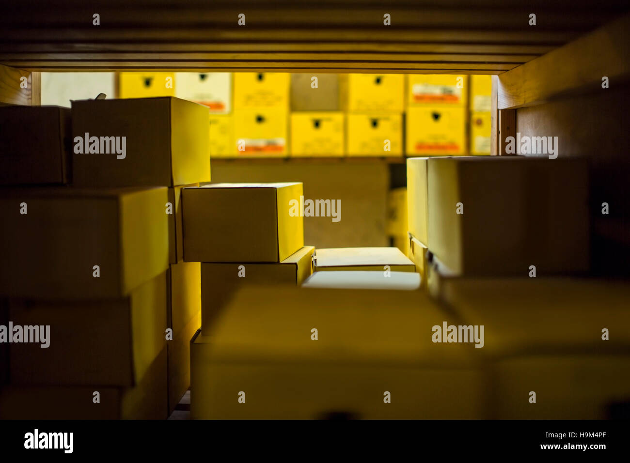 Warehouse with shoe boxes Stock Photo - Alamy