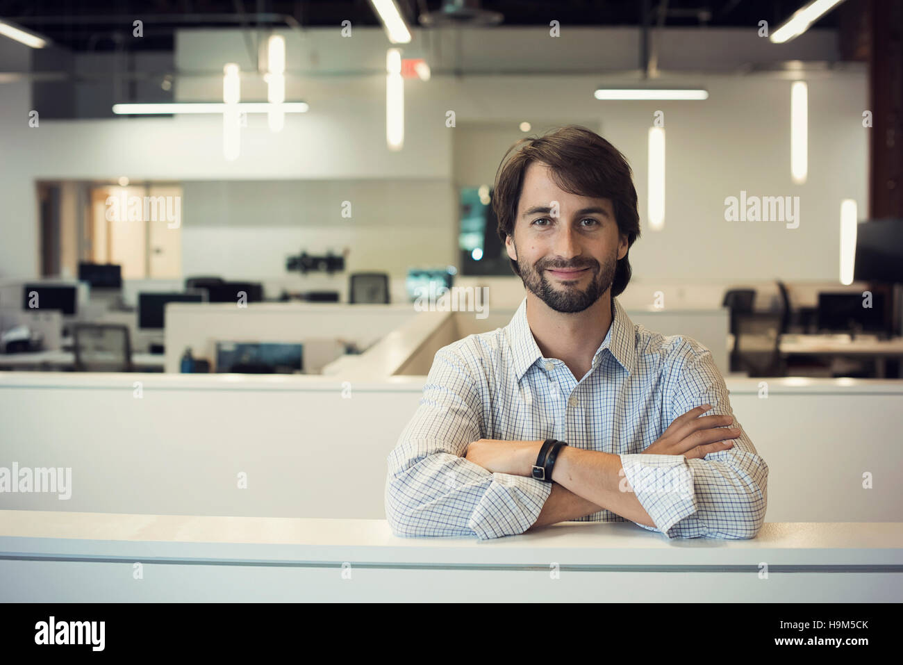 White collar worker in office, portrait Stock Photo - Alamy