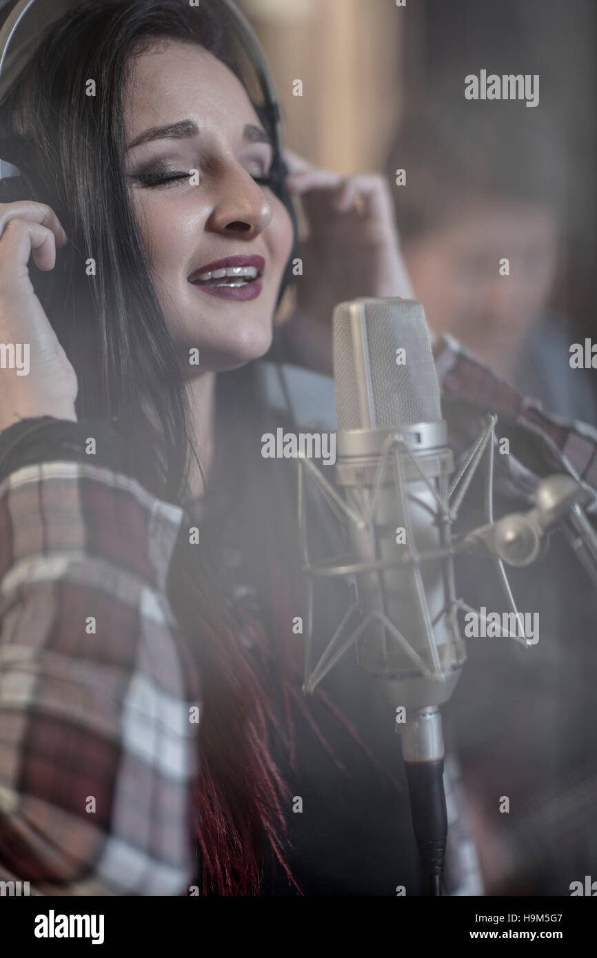 Singer at recording studio Stock Photo - Alamy Singer at recording studio Stock Photo - Alamy