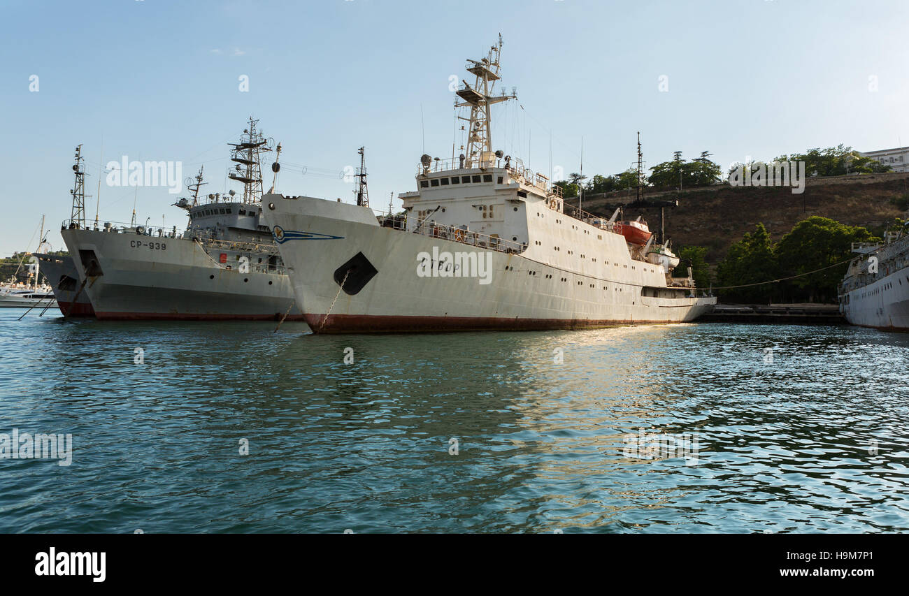 Hydrographic vessel hi-res stock photography and images - Alamy