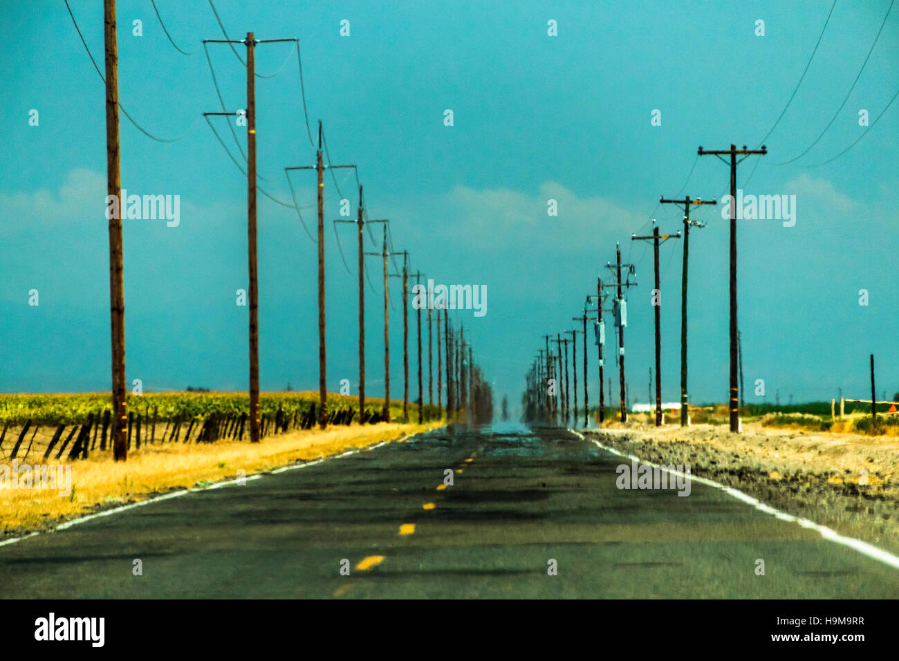 landscape images of eastern California in the sierra Nevada mountains ...