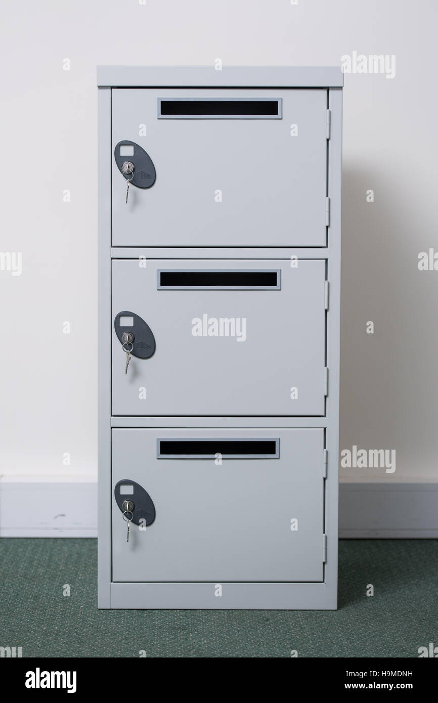 Hot cabinet hi-res stock photography and images - Alamy