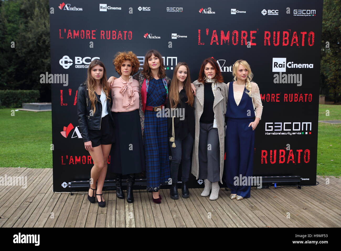 Rome, Italy. 24th Nov, 2016. Italian actresses Elisa De Fabrizio ...