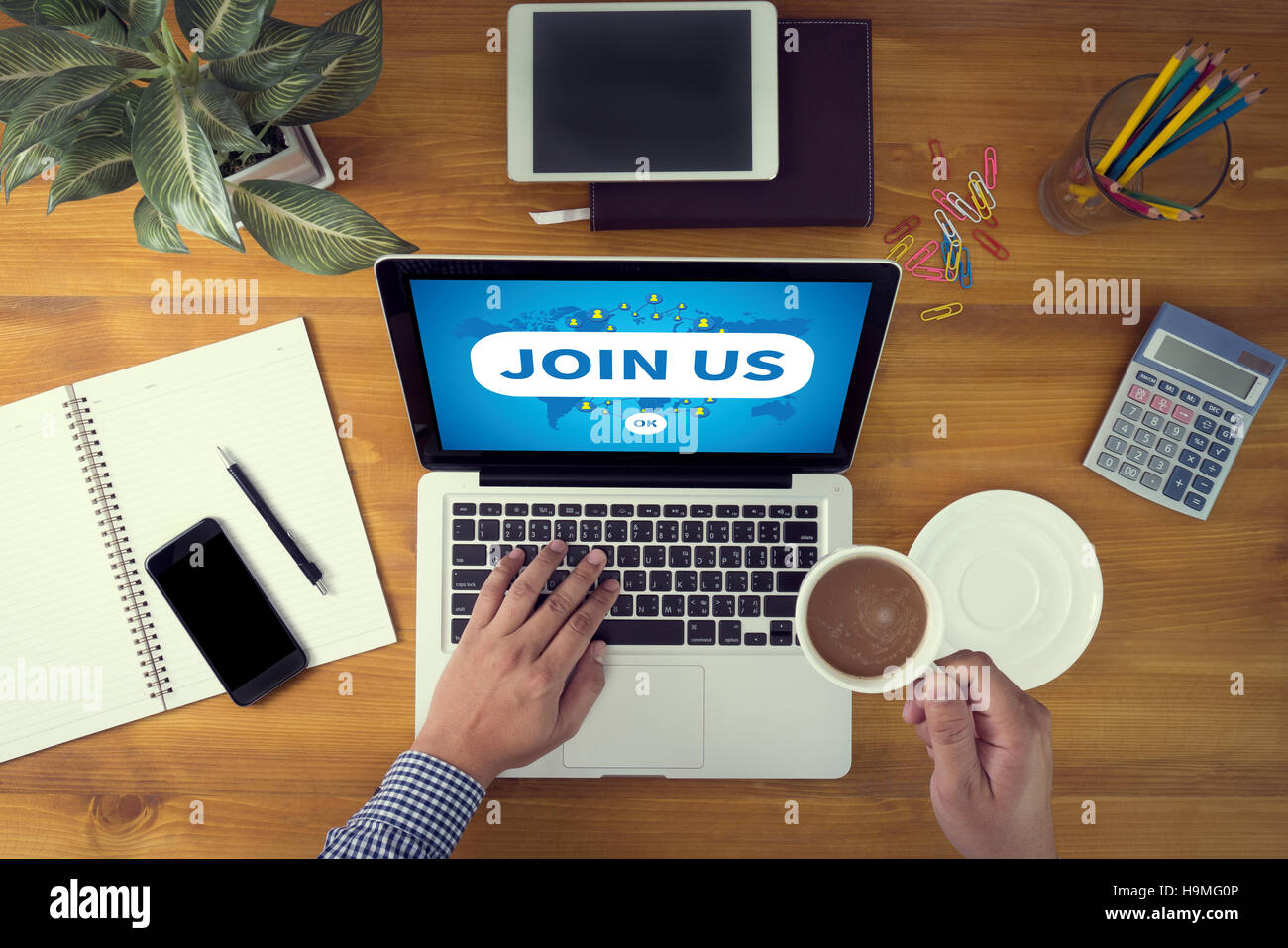 Join us icon hi-res stock photography and images - Alamy