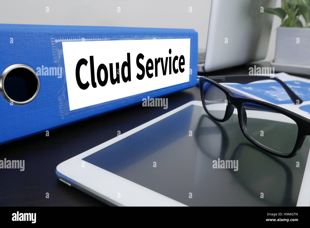 Cloud tracing hi-res stock photography and images - Alamy