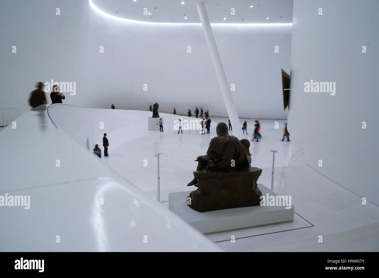 The modern architecture of the interior of the Museo Soumaya in Mexico ...