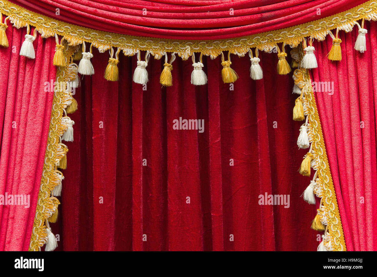 Red theater curtain background Stock Photo - Alamy
