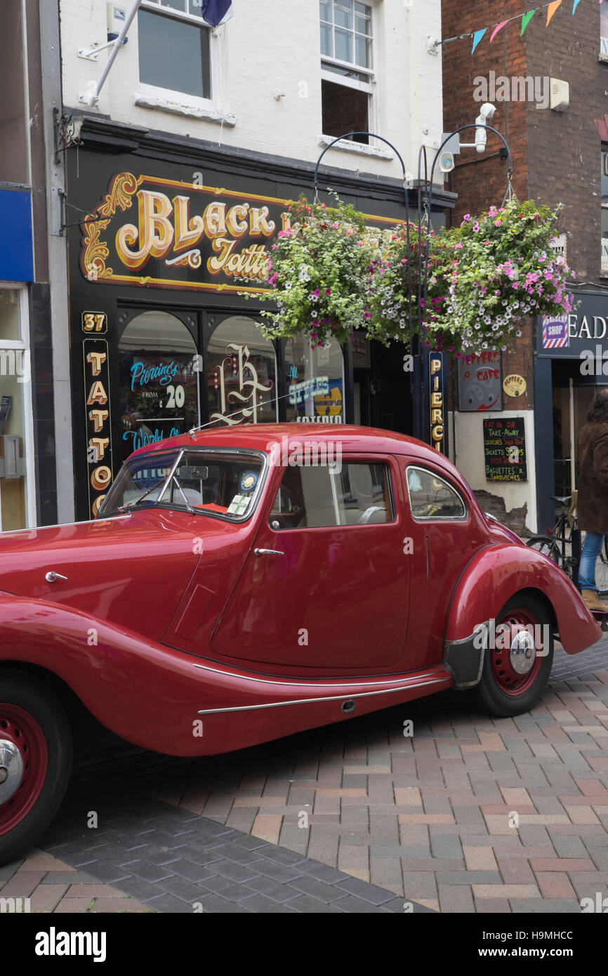 Classic car rally in Gloucester,England Stock Photo - Alamy