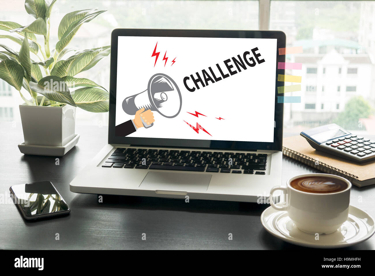 Challenges teamwork hi-res stock photography and images - Alamy