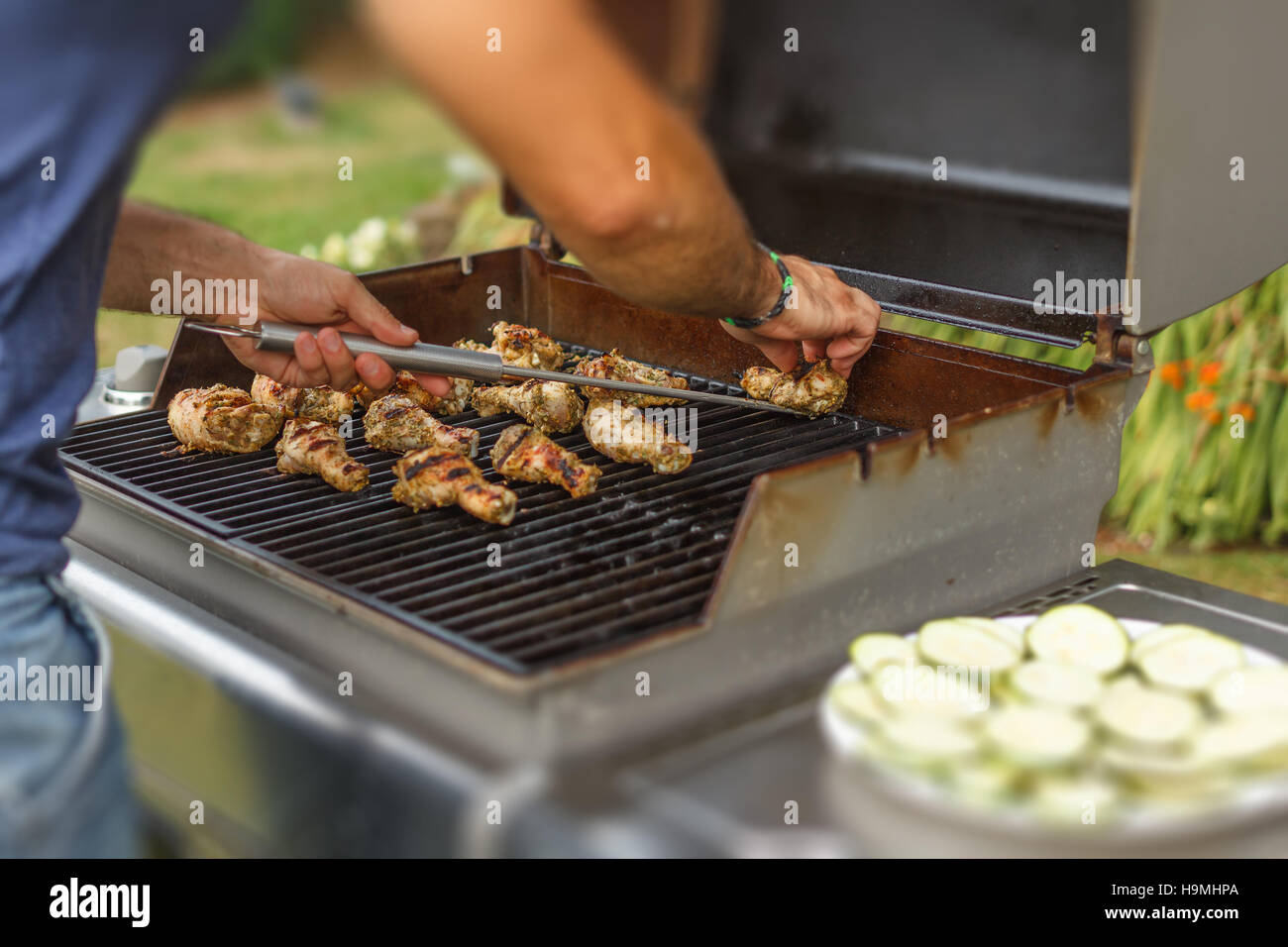 Man eating chicken leg hi-res stock photography and images - Alamy
