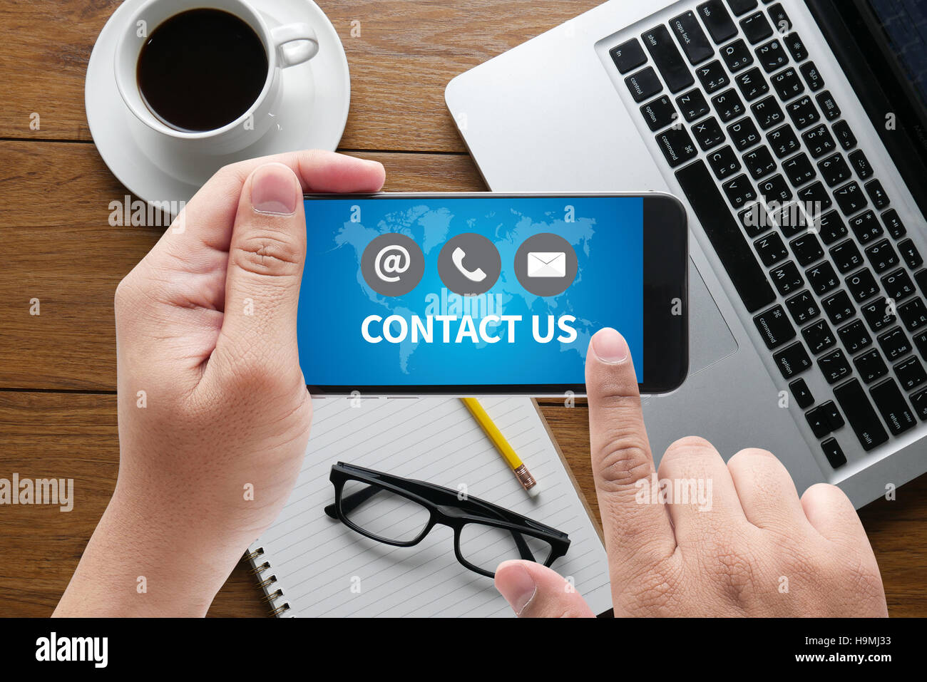 CONTACT US (Customer Support Hotline people CONNECT Stock Photo - Alamy
