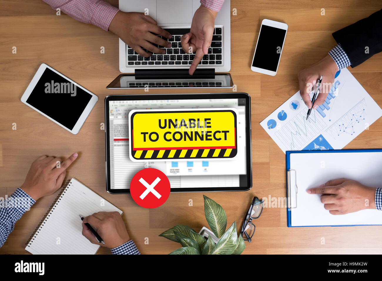 No internet connection icon laptop hi-res stock photography and images ...