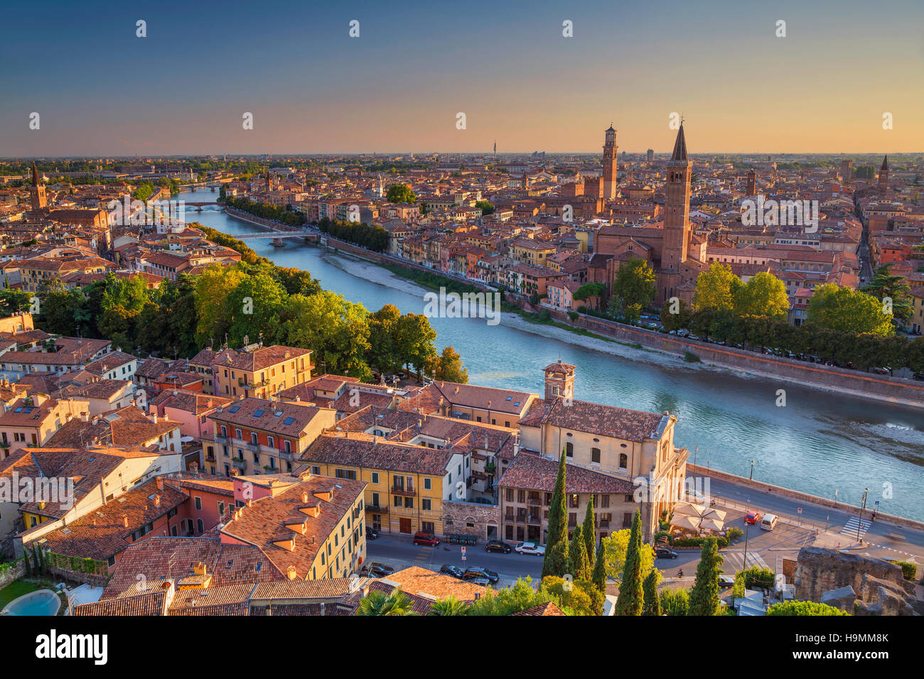 ángel verona hi-res stock photography and images - Alamy