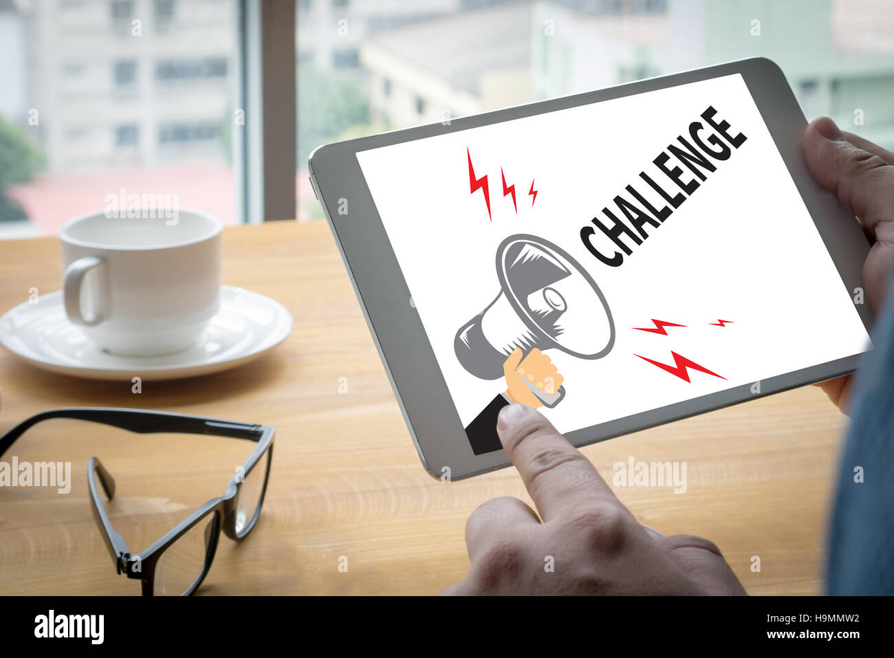 Challenges teamwork hi-res stock photography and images - Alamy