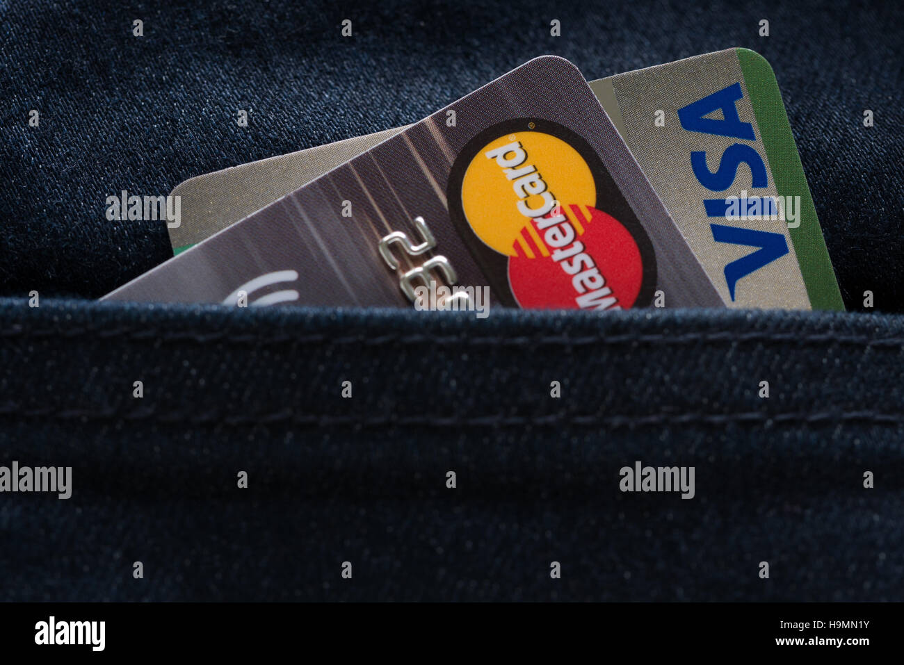 Maestro card hi-res stock photography and images - Alamy