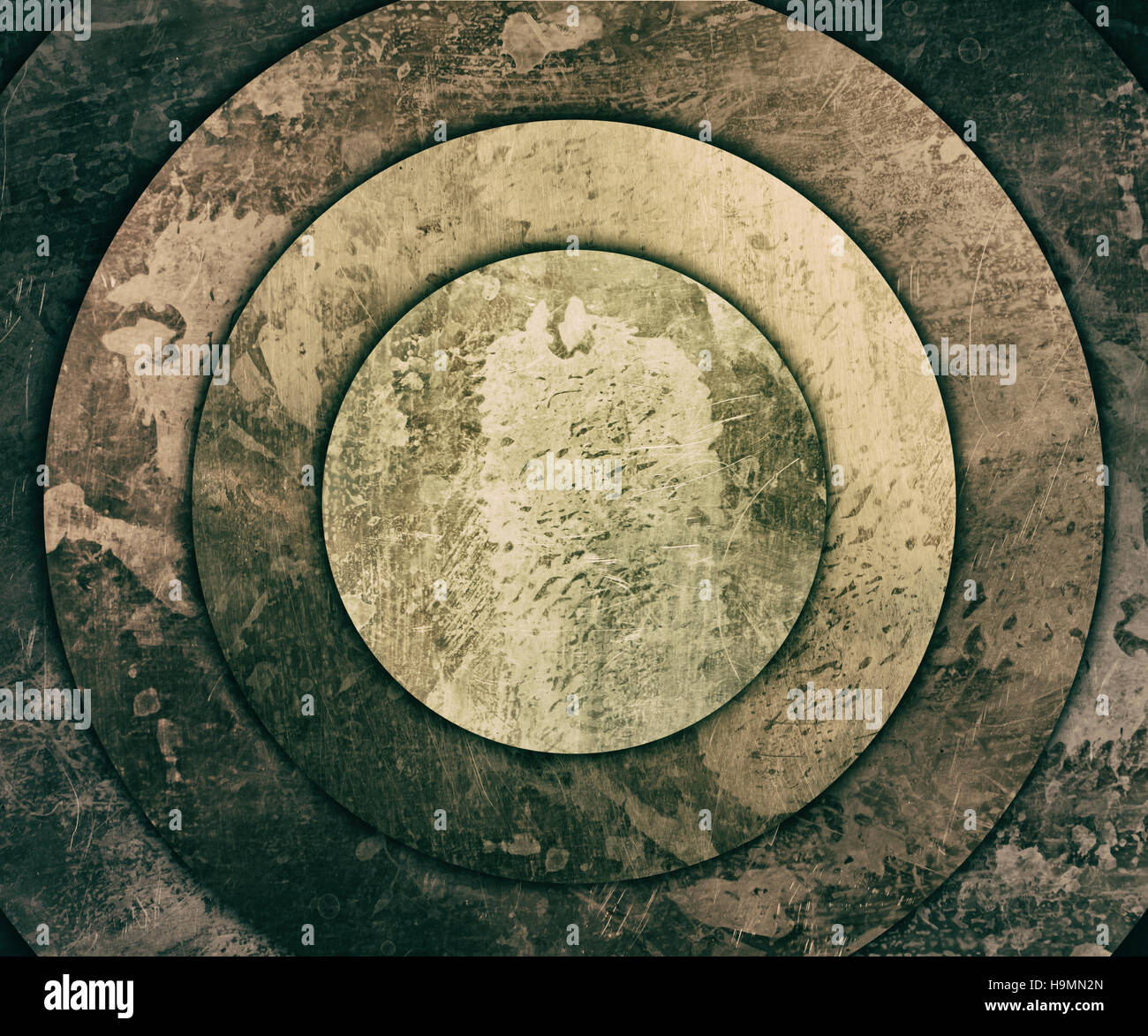 concentric round old metal plates Stock Photo - Alamy