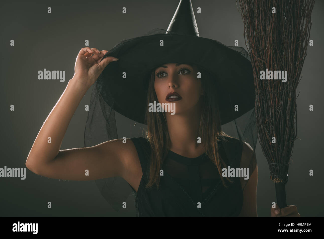 Witch mask portrait hi-res stock photography and images - Alamy