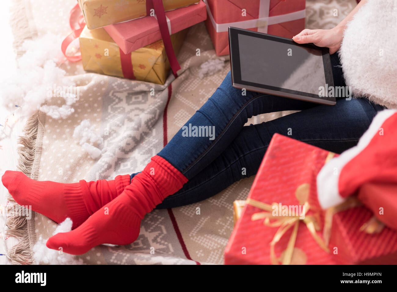 Close up of a modern innovative tablet being in use Stock Photo - Alamy