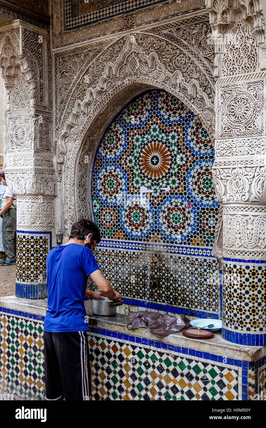 Arab cooking utensils hi-res stock photography and images - Alamy