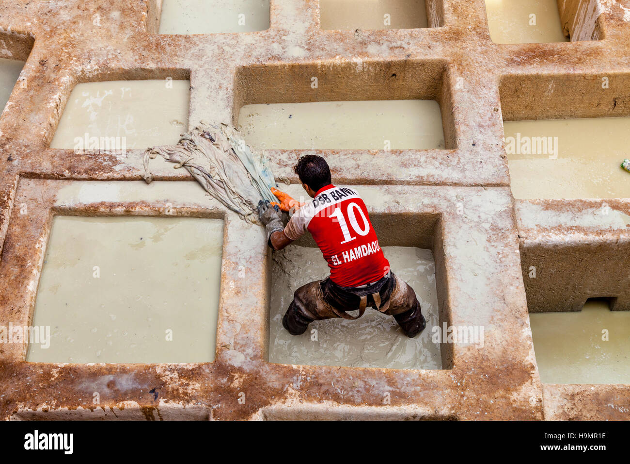 Tannery worker hi-res stock photography and images - Alamy