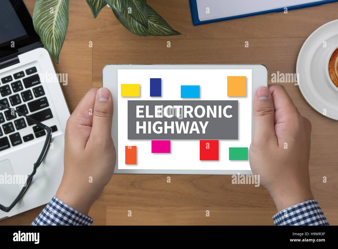 Digital device electronic connection hi-res stock photography and ...