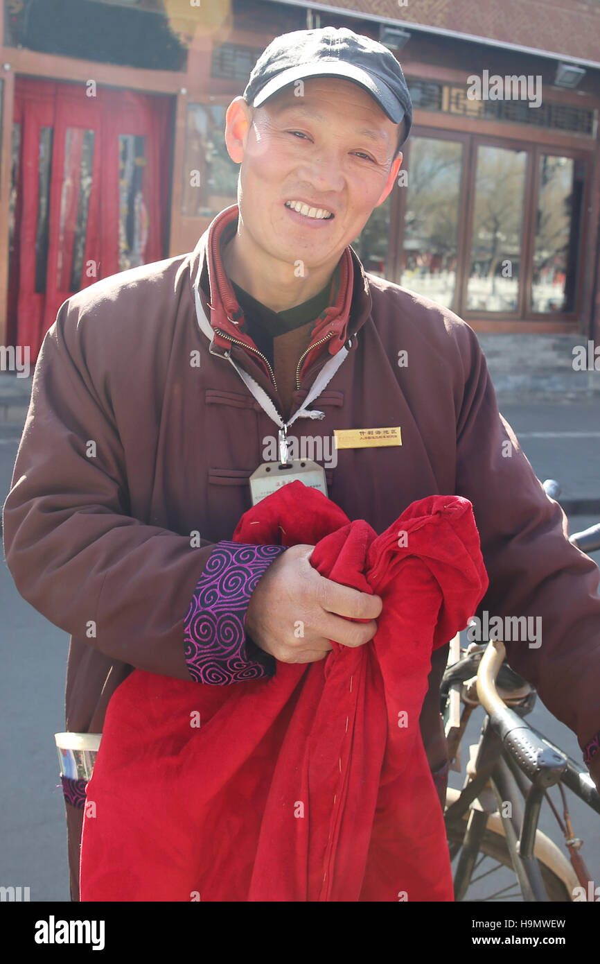 Human rickshaw hi-res stock photography and images - Alamy