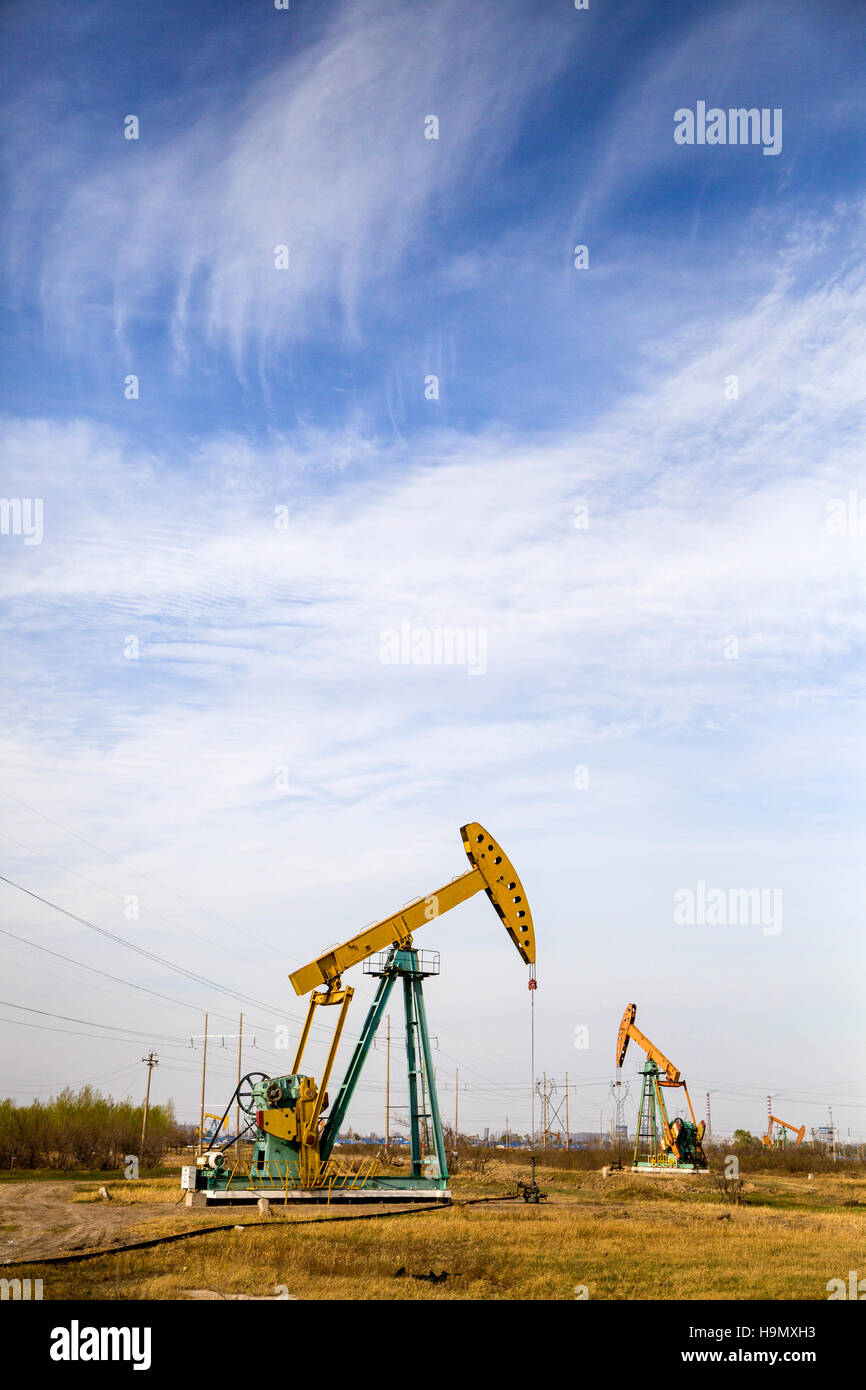 China oil rig heilongjiang High Resolution Stock Photography and Images ...
