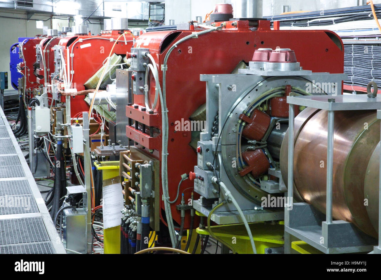 Experiments at the Antiproton Decelerator (AD) hall at CERN, the ...