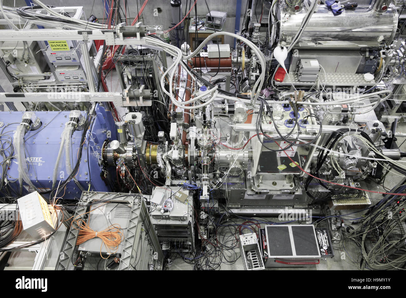 Experiments at the Antiproton Decelerator (AD) hall at CERN, the ...