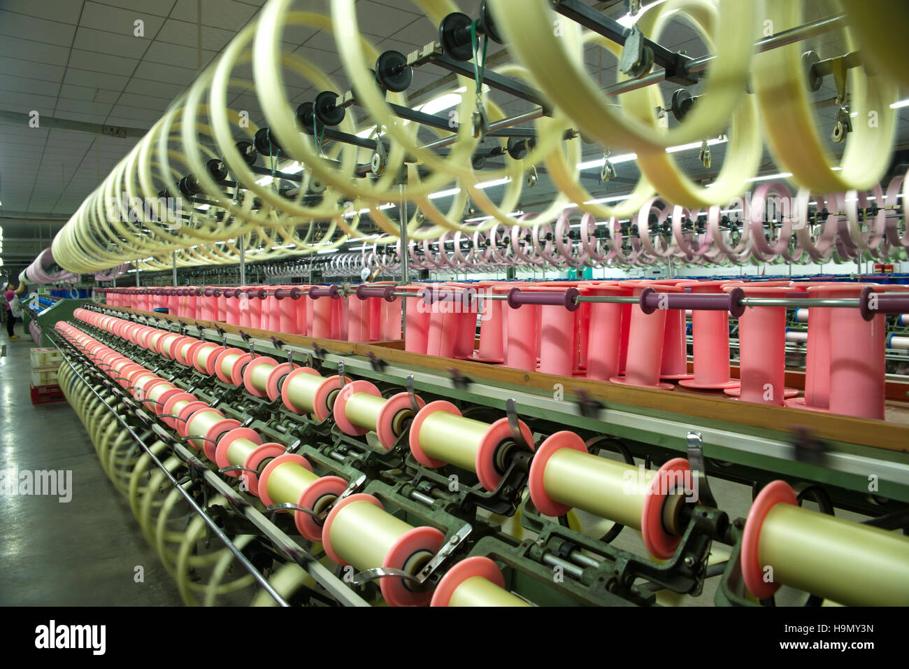 Reeling machine hi-res stock photography and images - Alamy