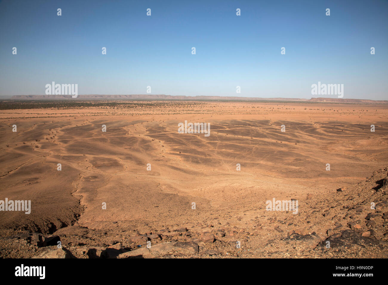 The start of the Tizi n' Tichka Pass, Atlas Mountains, Morocco and view ...