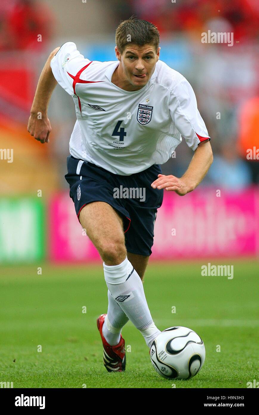 STEVEN GERRARD ENGLAND & LIVERPOOL FC WORLD CUP NUREMBURG GERMANY 15 June 2006 Stock Photo - Alamy