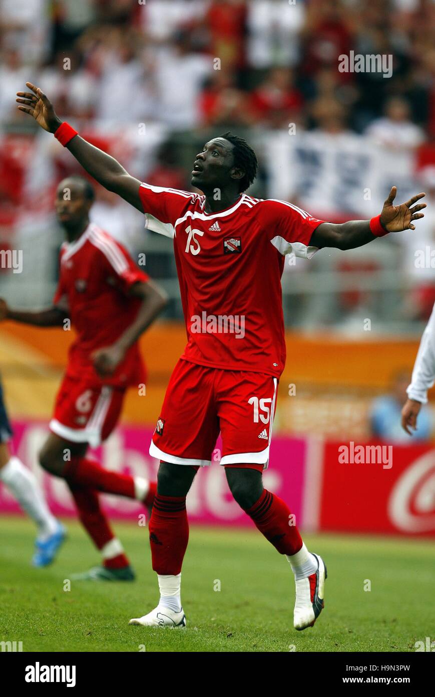 Football soton full length hi-res stock photography and images - Alamy