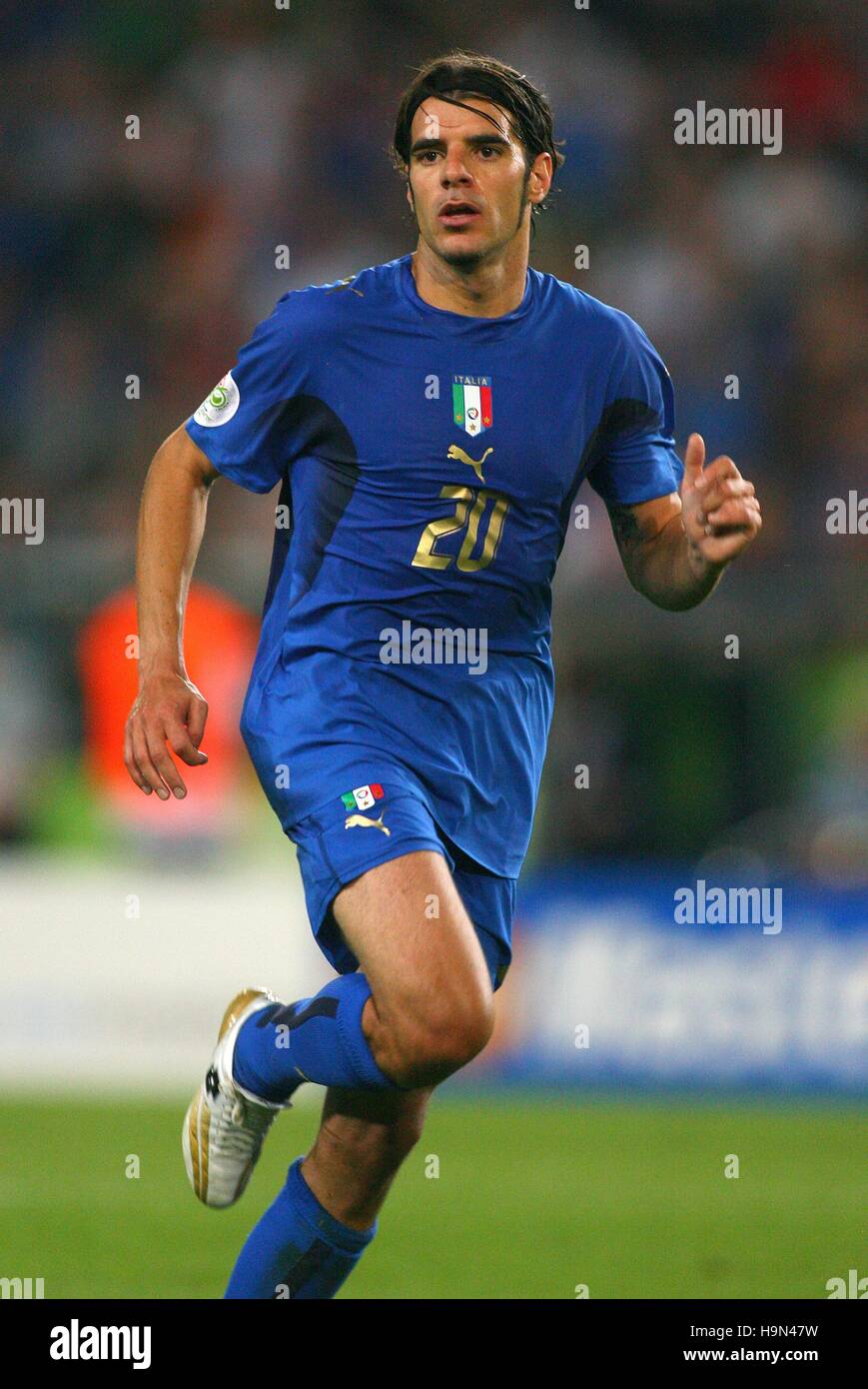 SIMONE PERROTTA ITALY & AS ROMA WORLD CUP HANNOVER GERMANY 12 June 2006 ...
