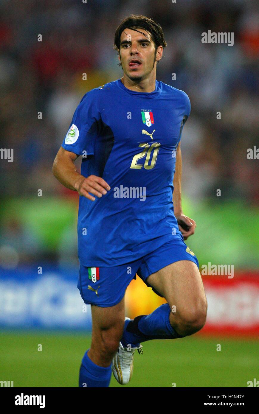 SIMONE PERROTTA ITALY & AS ROMA WORLD CUP HANNOVER GERMANY 12 June 2006 ...
