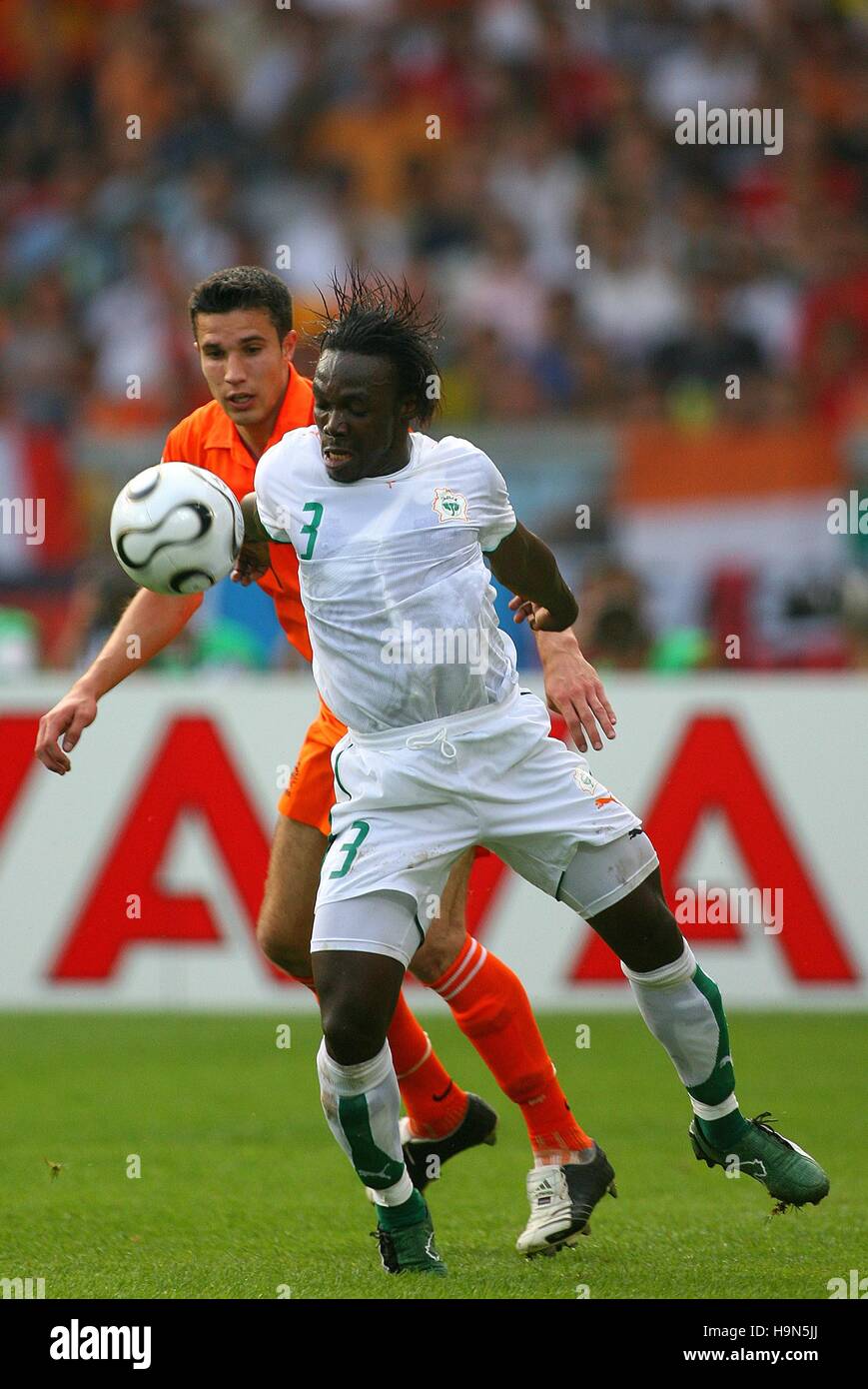 ROBIN VAN PERSIE & ARTHUR BOKA HOLLAND V IVORY COAST WORLD CUP ...
