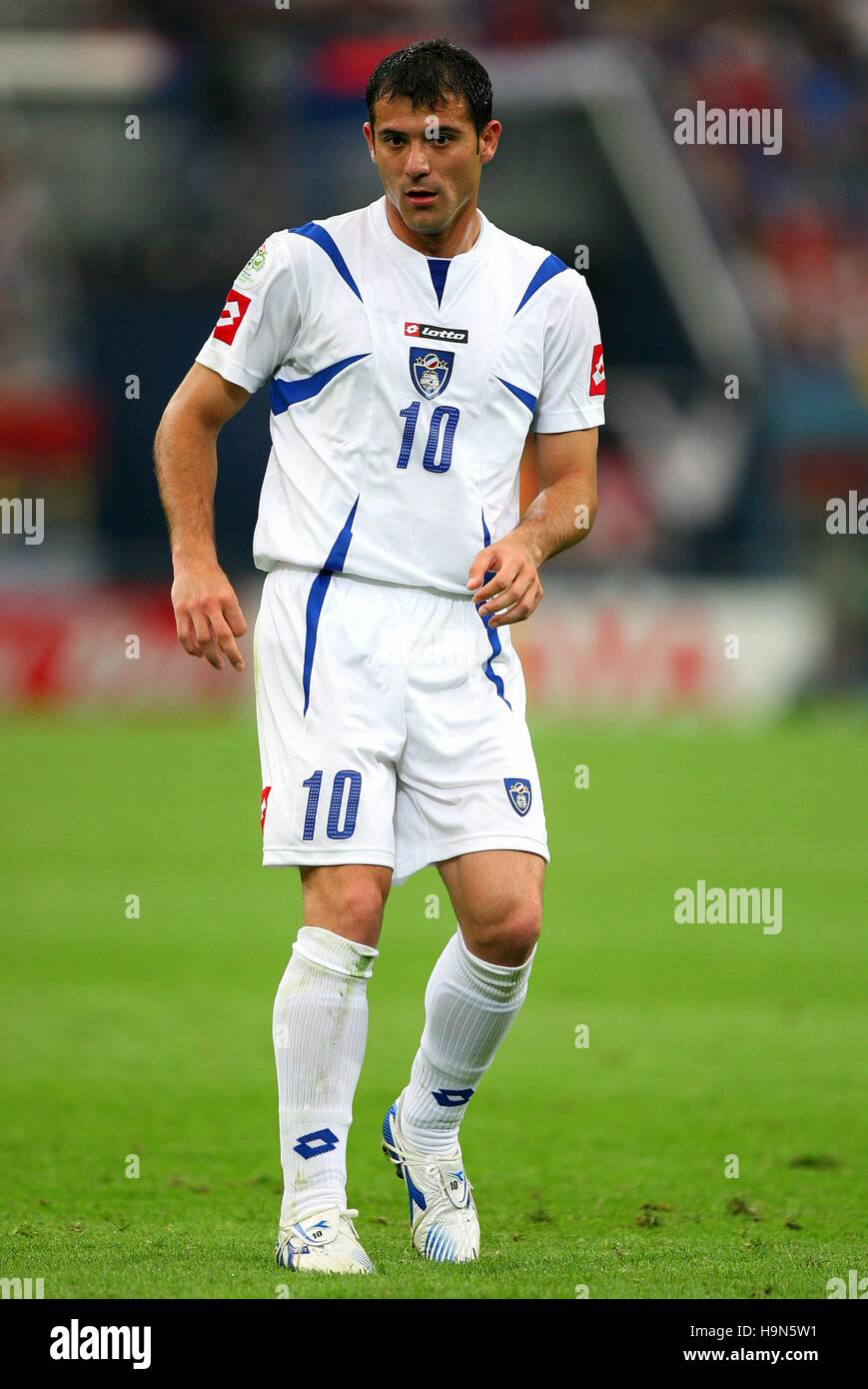DEJAN STANKOVIC SERBIA & INTER MILAN WORLD CUP GELSENKIRCHEN GERMANY 16 ...