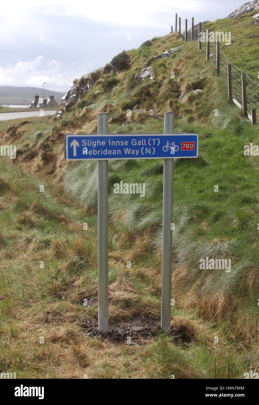 Bilingual sign for Hebridean Way cycle route 780 Isle of Lewis Scotland ...