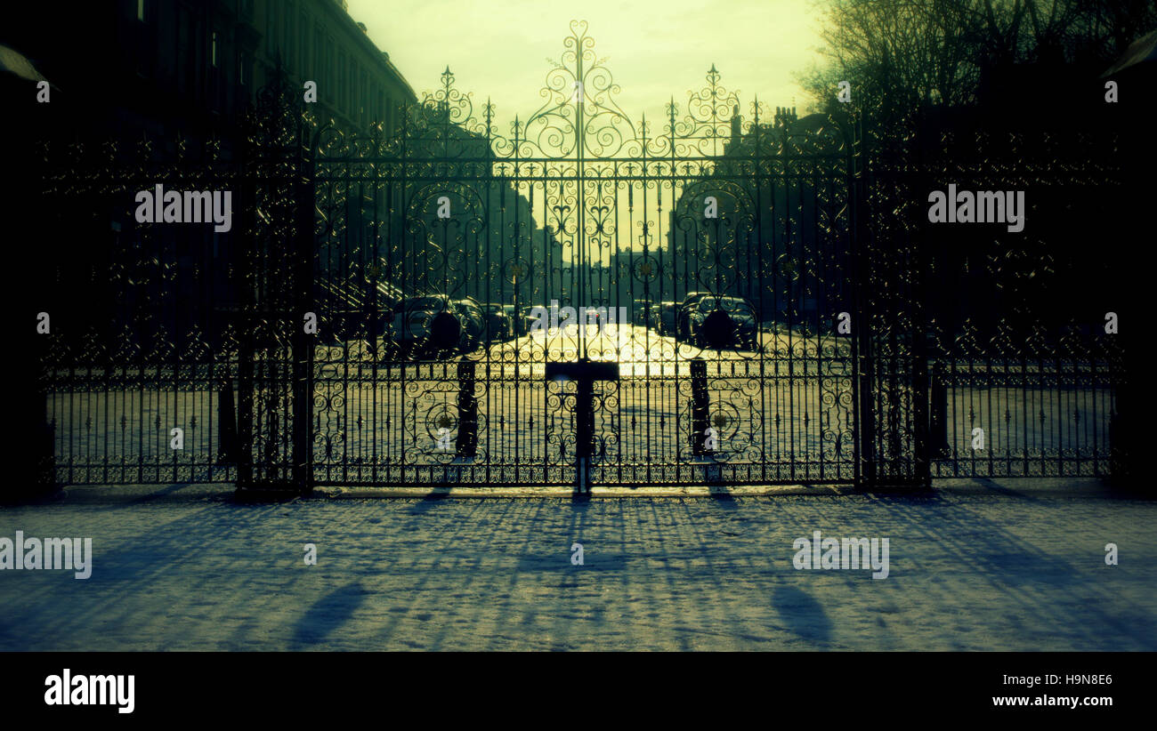 Ornate wrought iron gates hi-res stock photography and images - Alamy