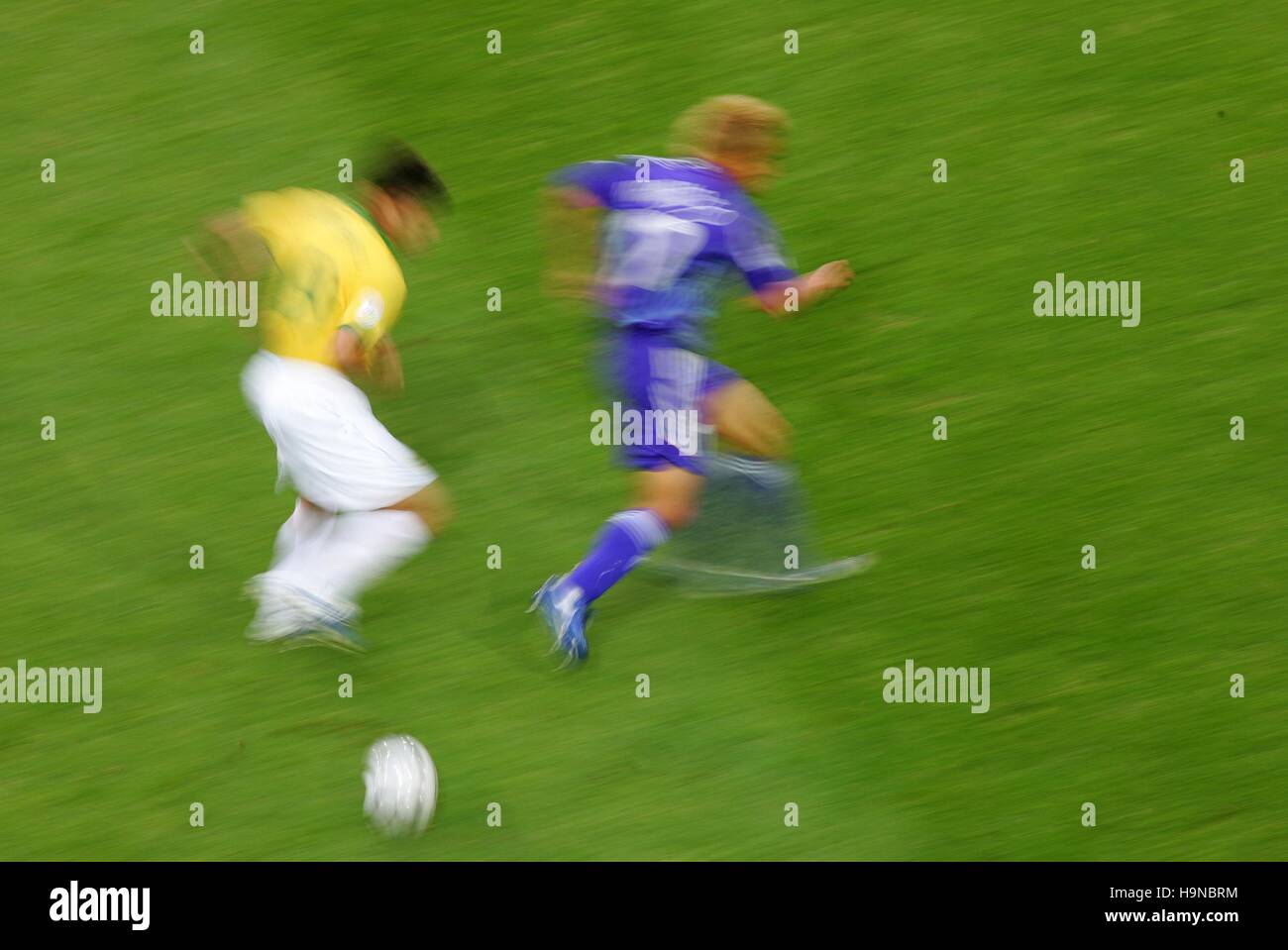 KAKA & JUNICHI INAMOTO JAPAN V BRAZIL WORLD CUP DORTMUND GERMANY 22 ...