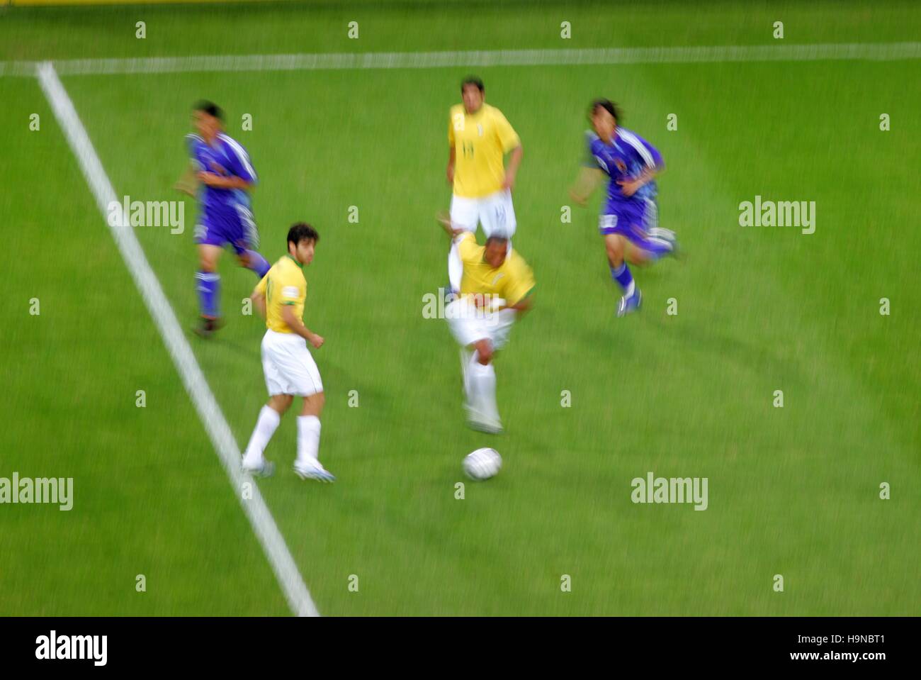 KAKA & JUNICHI INAMOTO JAPAN V BRAZIL WORLD CUP DORTMUND GERMANY 22 ...