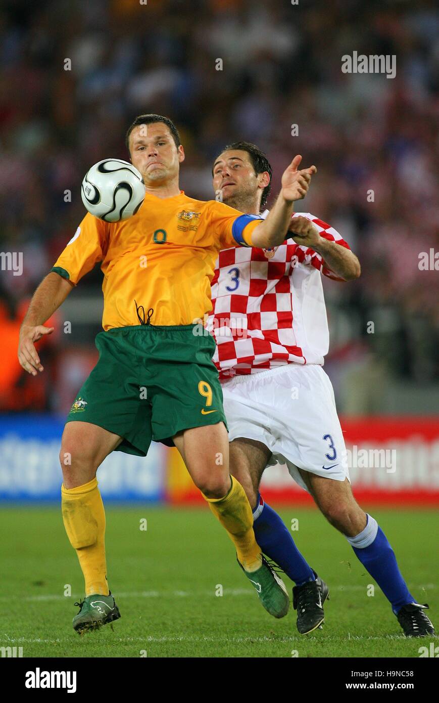 MARK VIDUKA & JOSIP SIMUNIC CROATIA V AUSTRALIA WORLD CUP STUTTGART ...
