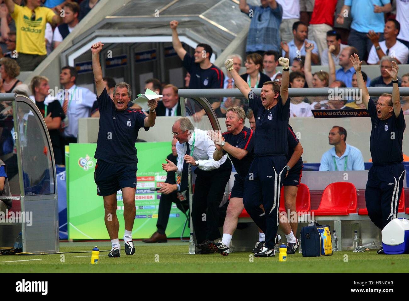 SVEN GORAN ERIKSSON & BENCH ENGLAND V ECUADOR GOTTLIEB-DAIMLER-STADION ...