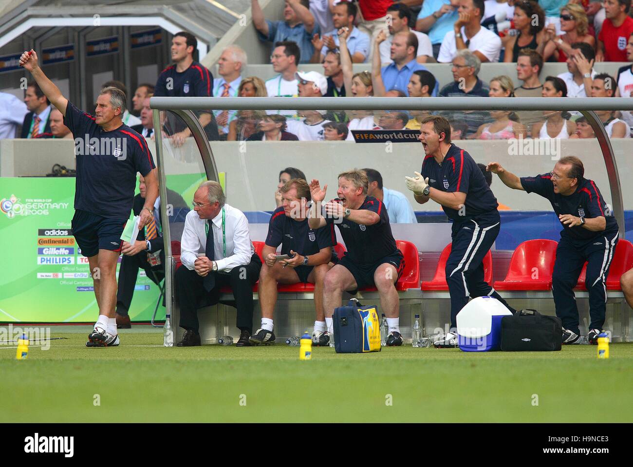 THE ENGLAND BENCH ENGLAND V ECUADOR WORLD CUP GOTTLIEB-STADION ...