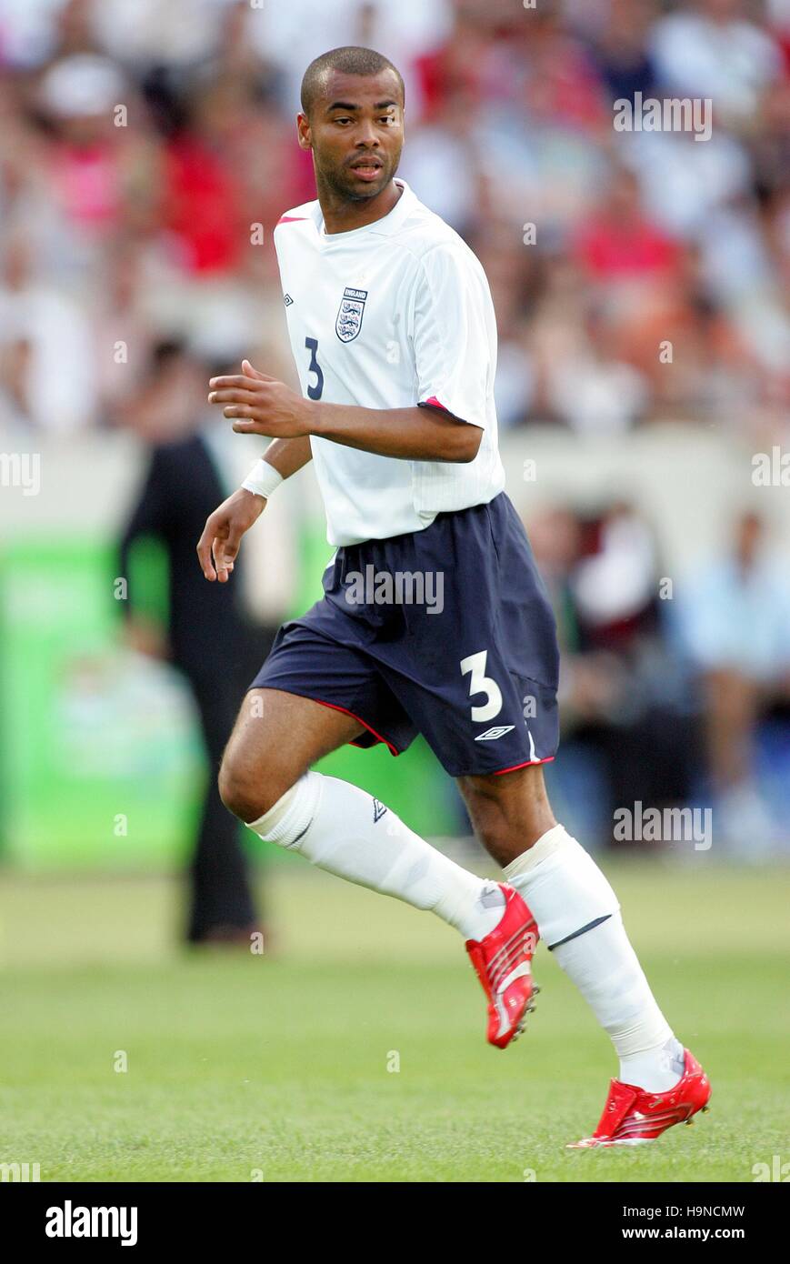 Ashley cole arsenal 2006 hi-res stock photography and images - Alamy
