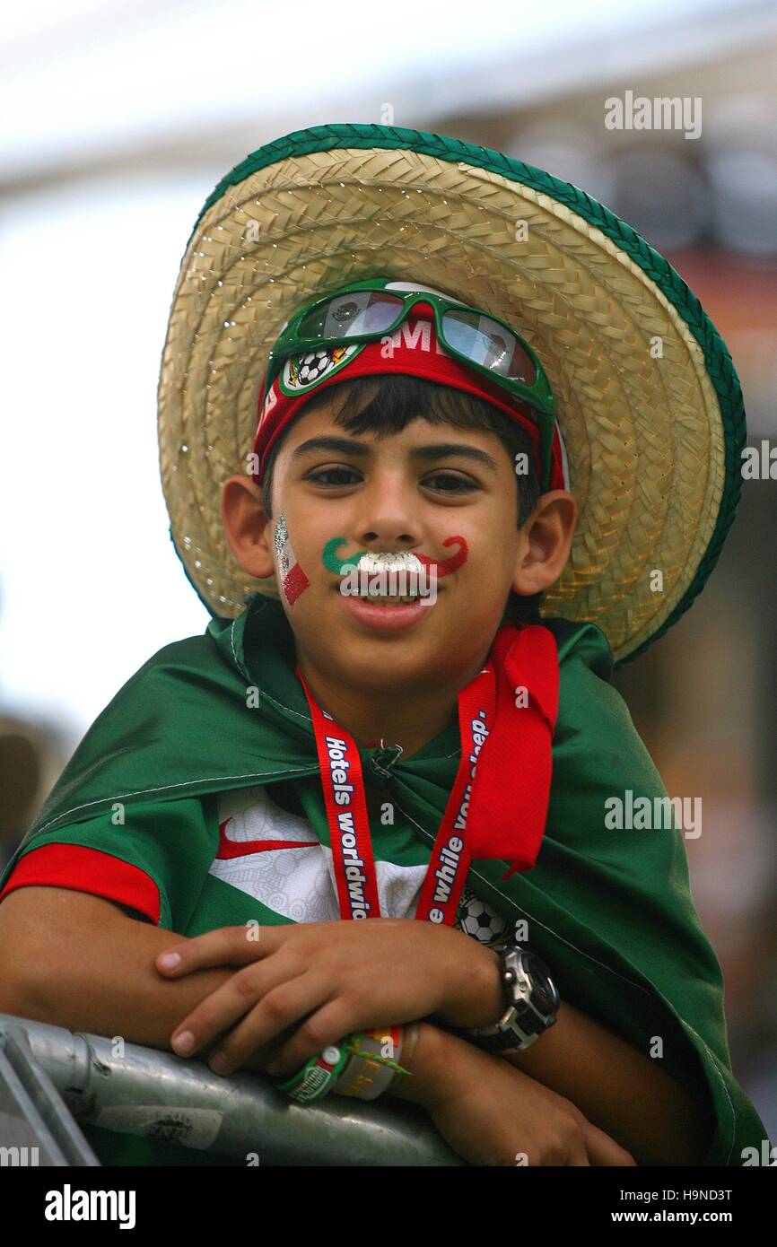 World cup 2006 argentina v mexico hi-res stock photography and images ...